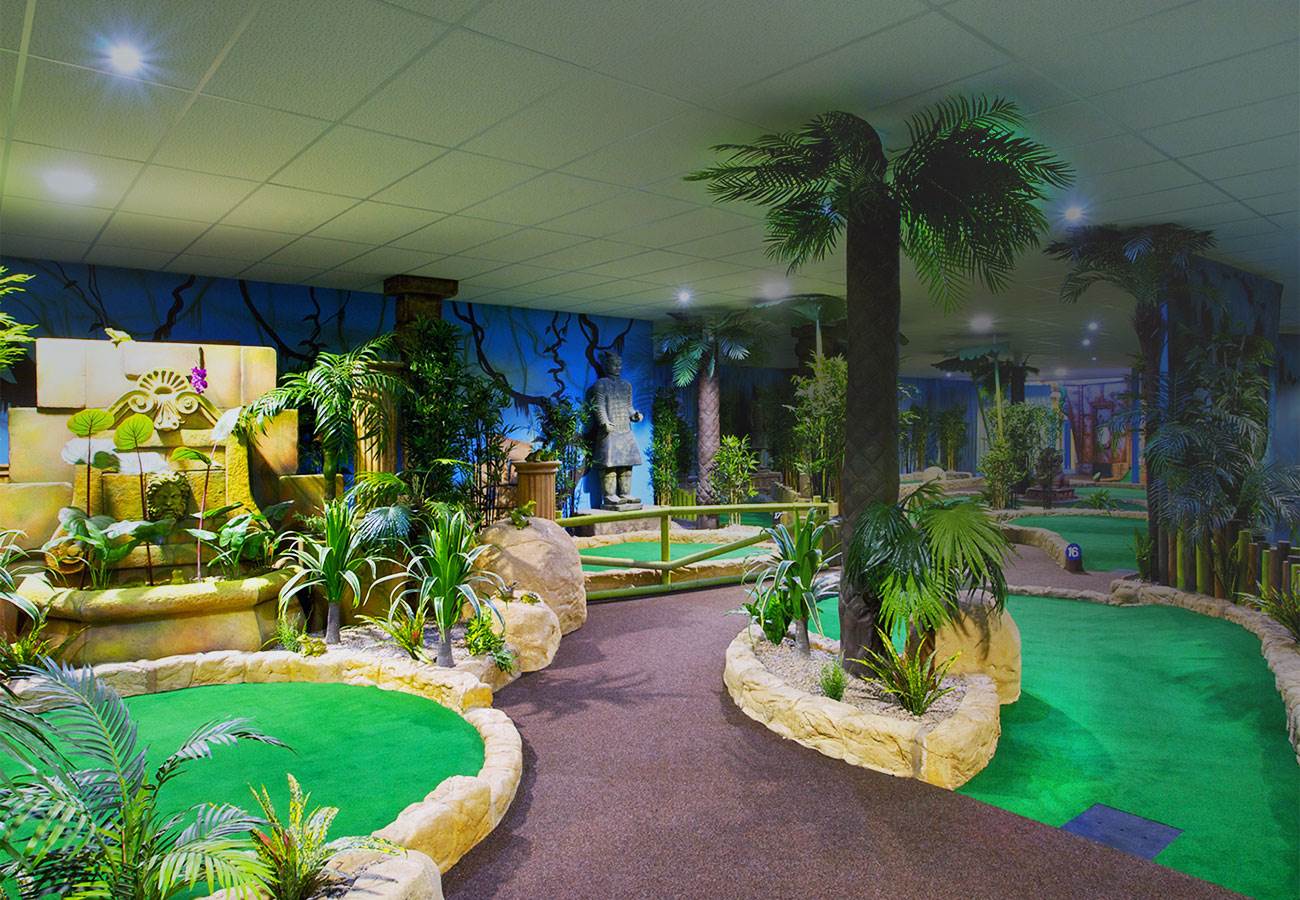 Paradise Island Adventure Golf | Sheffield Attraction